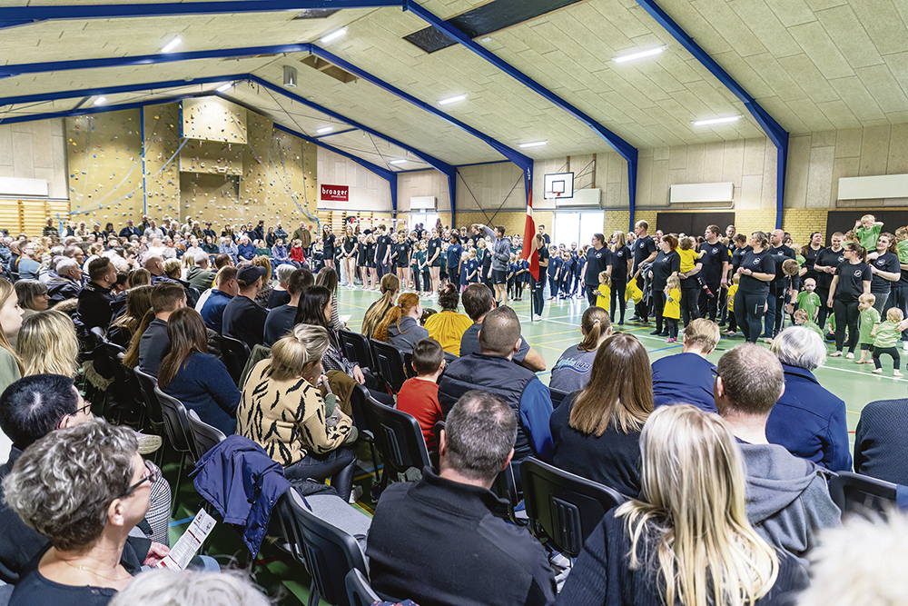 Opvisning i Skelde: Gymnaster fejrede foråret - Gråsten Avis