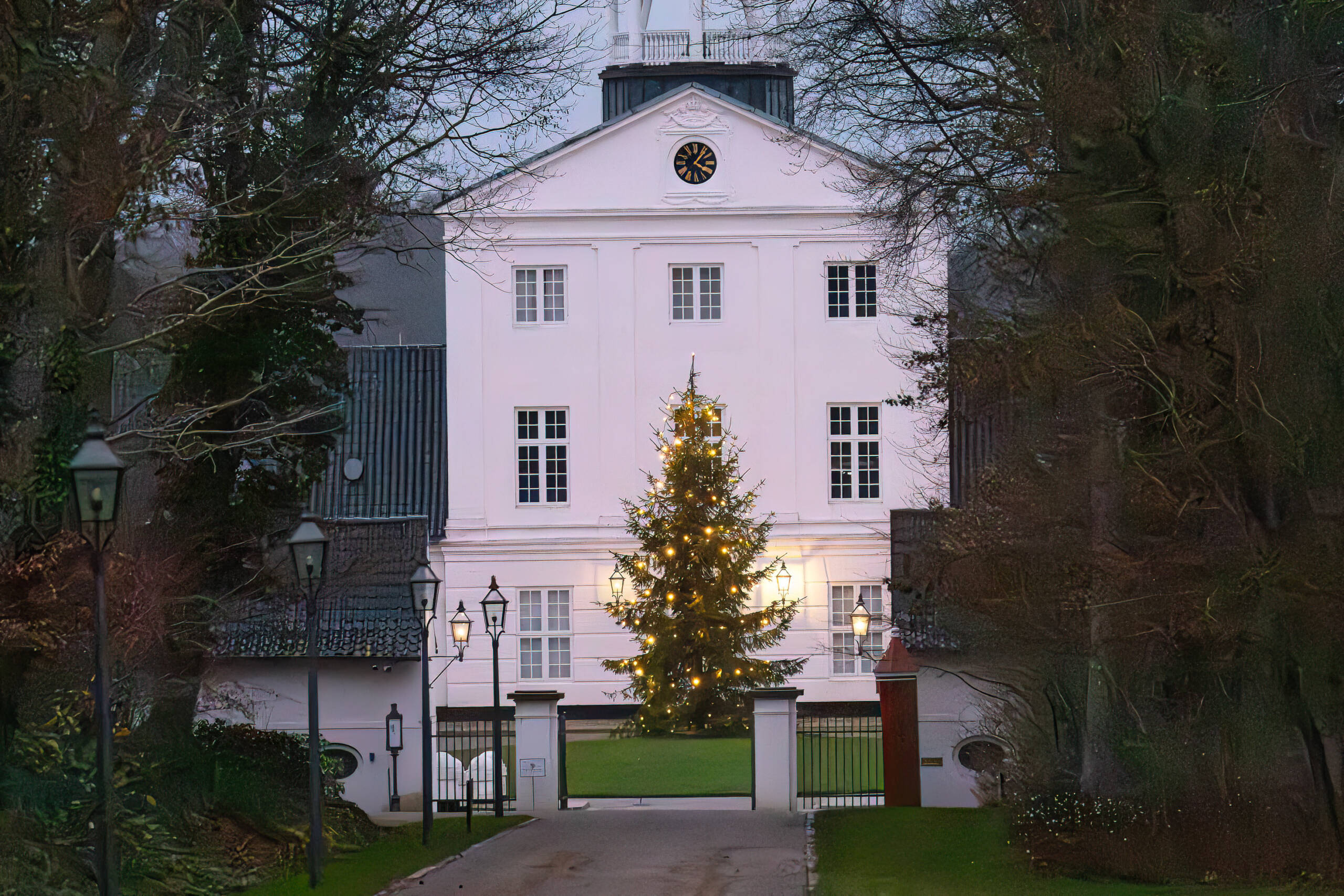 Kong Frederik gæstede Graasten Slot - Gråsten Avis